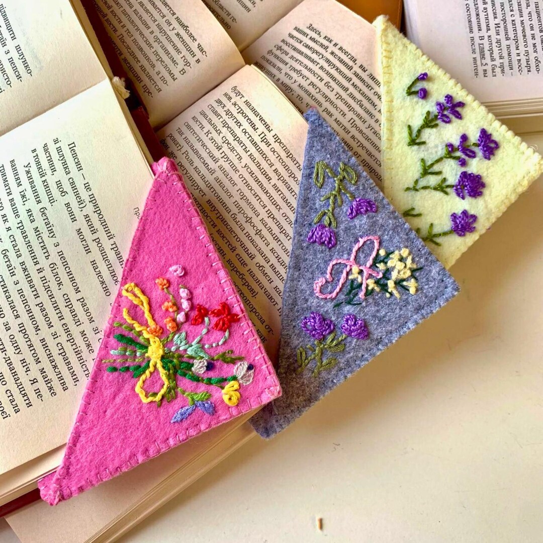 Embroidered Felt Corner Bookmark Set | Handmade Floral Book Accessories ...