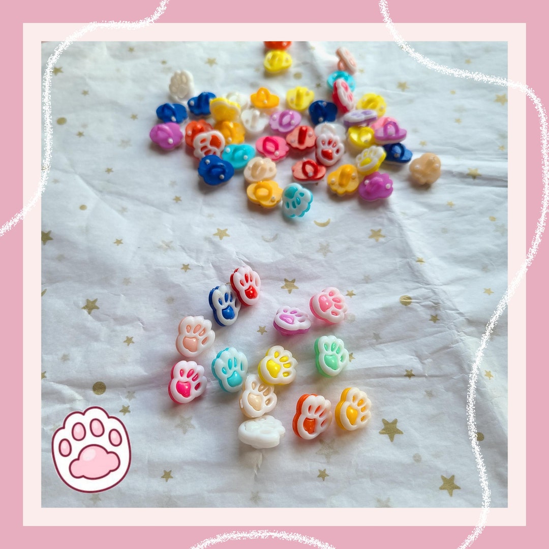 ONE RANDOM 3D Dog Cat Paw Buttons for Knitting & Crochet - Accessory ...