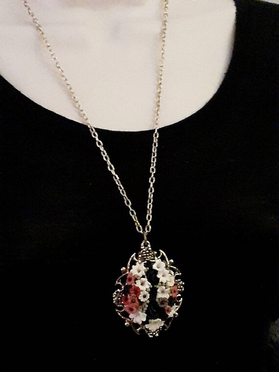 Unique porcelain flower reversable pendant with mirro… - Gem