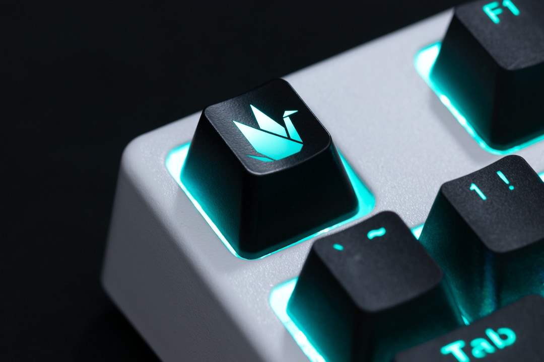 Origami Crane Keycap | Keycaps for Mechanical Keyboard | Cherry MX Stem ...