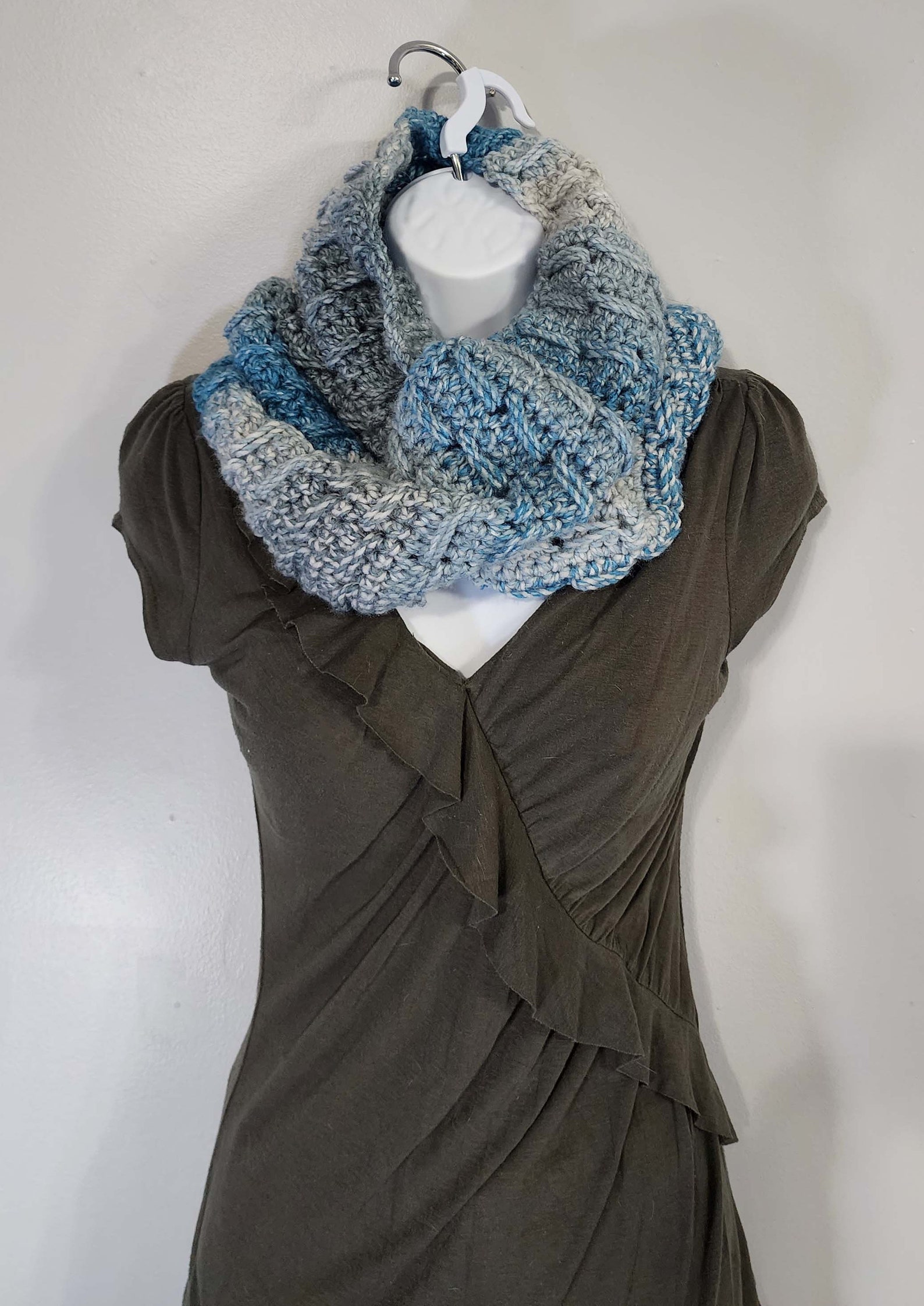 Double Cross Infinity Scarf Crochet Pattern, PDF Pattern, Circle Scarf ...