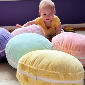 Macaroon-shaped Pastel Throw Pillow, Plush Toy Dessert Cookie, Nursery ...