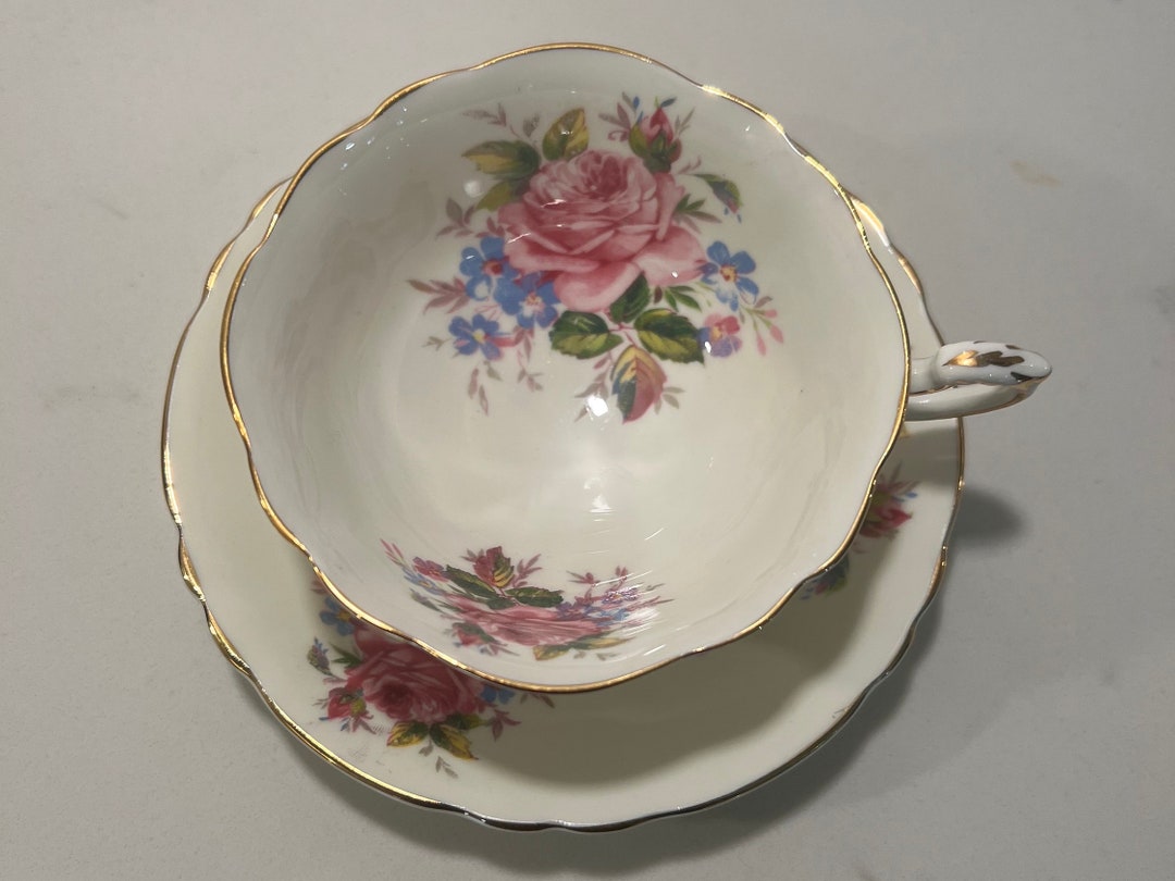 Paragon With Cabbage Roses Teacup and Saucer | Paragon Teacup | Wide ...
