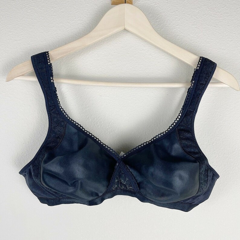 Vintage Cross Your Heart Black Satin and Lace Bullet Bra 38B - Etsy