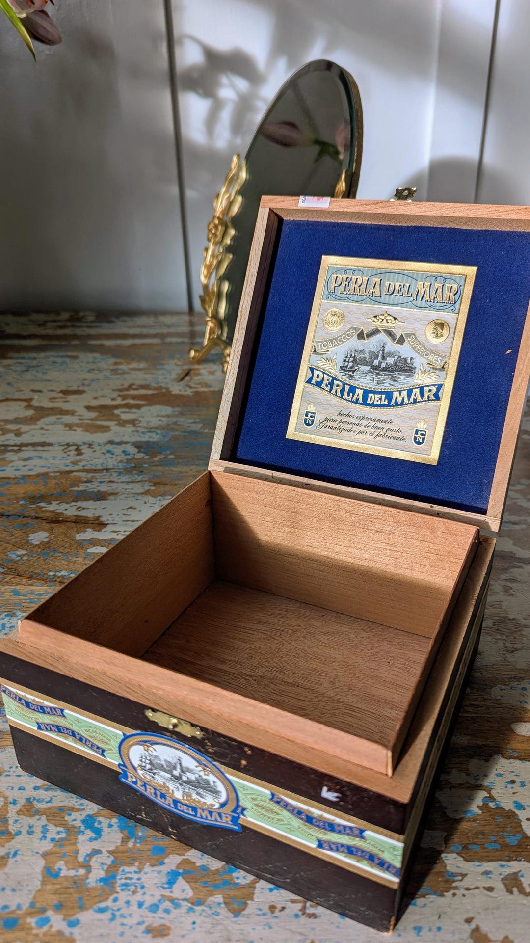 Vintage Perla Del Mar, Vintage Tobacco Box, Empty - Etsy