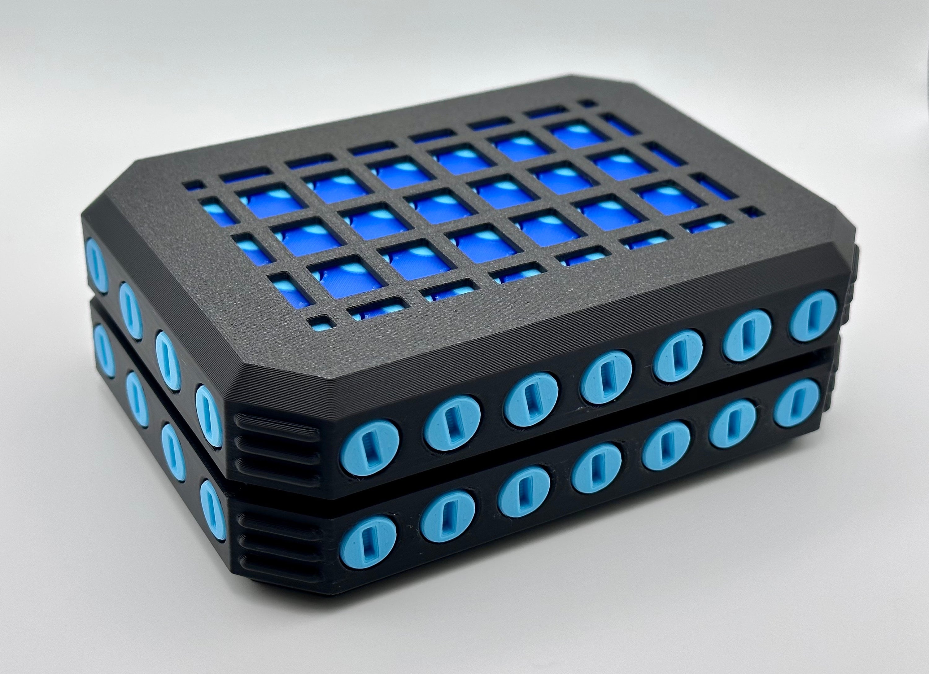 3D Printed Annoying Card Box - 134 Screws of Frustration - Etsy