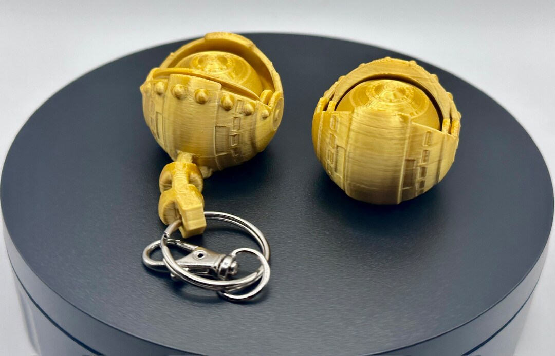 Flexi Factory Small Robot Eye and Eye Keychain Set - Closing Eyelid ...