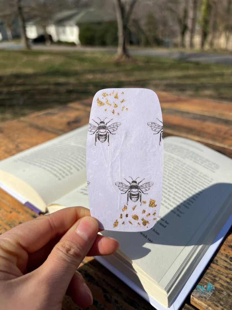 Nature-inspired Bee and Flower Bookmark, Pressed Wildflower Bookmark ...