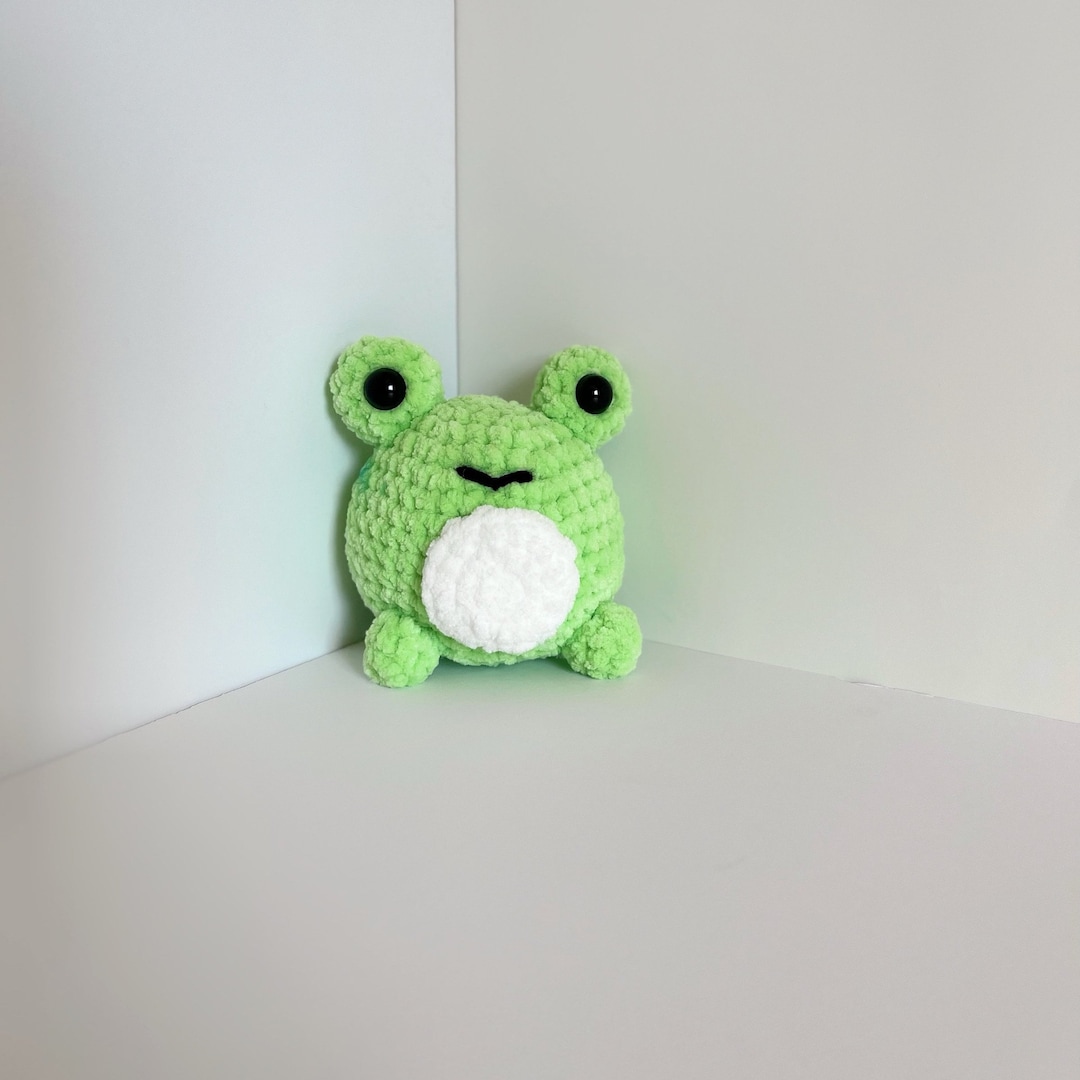 Green Chubby Frog Plushie Stuffed Animal Amigurumi Kids Birthday Gift ...