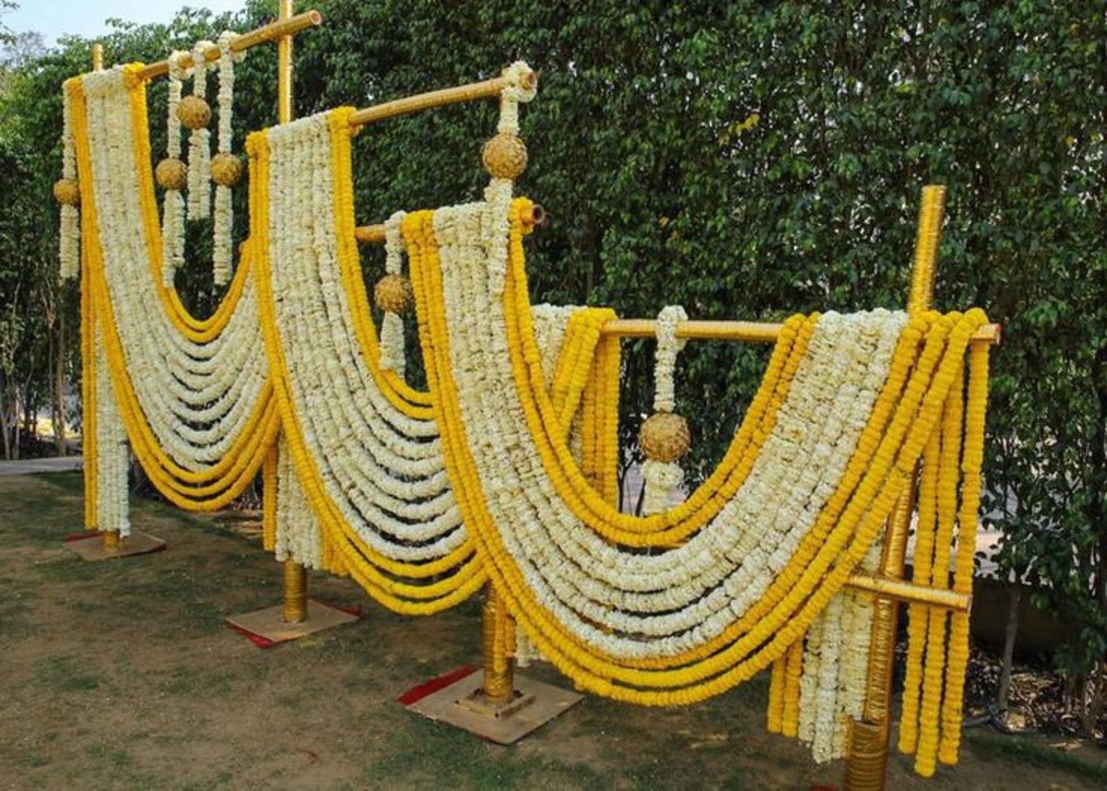10 Feet Real Looking Like Marigold Garlands for Haldi , Mehandi ...