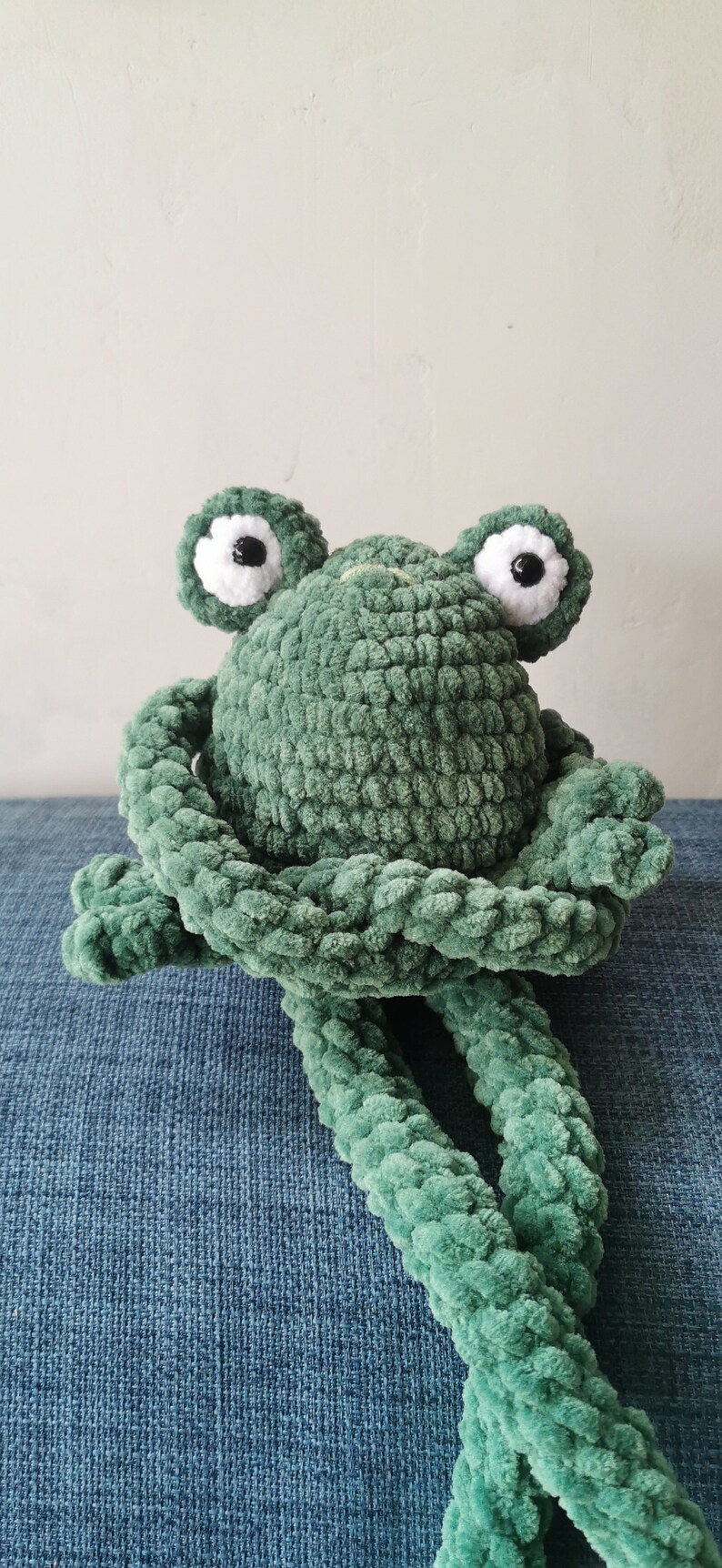 Grumpy Frog Digital Crochet Pattern for a Long Legged Frog - Etsy