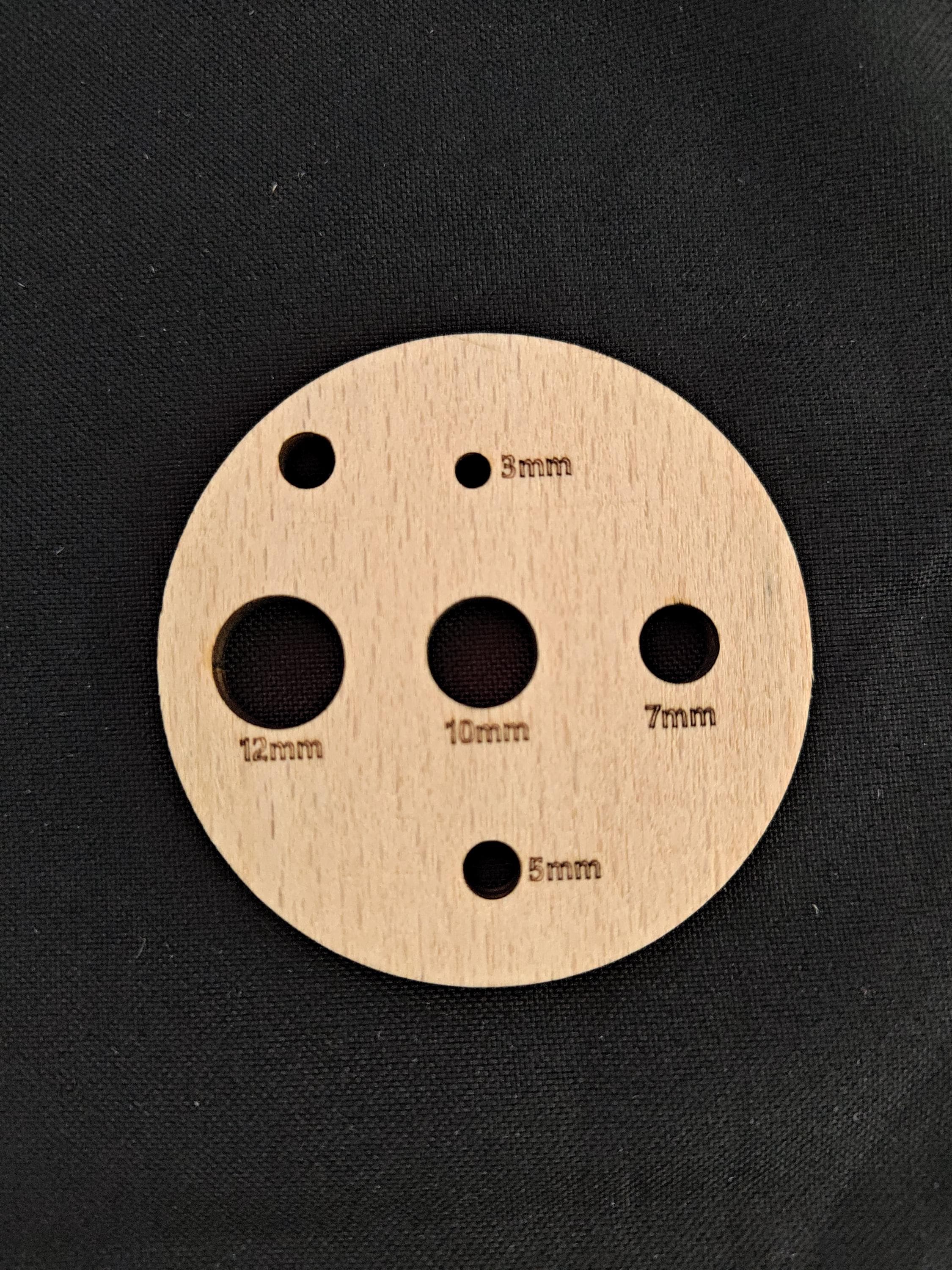 Spinner's Toolkit: Wraps per Inch (WPI), Twist Angle, Diz, Knitting Gauge Rule, Yarn Cutter ...