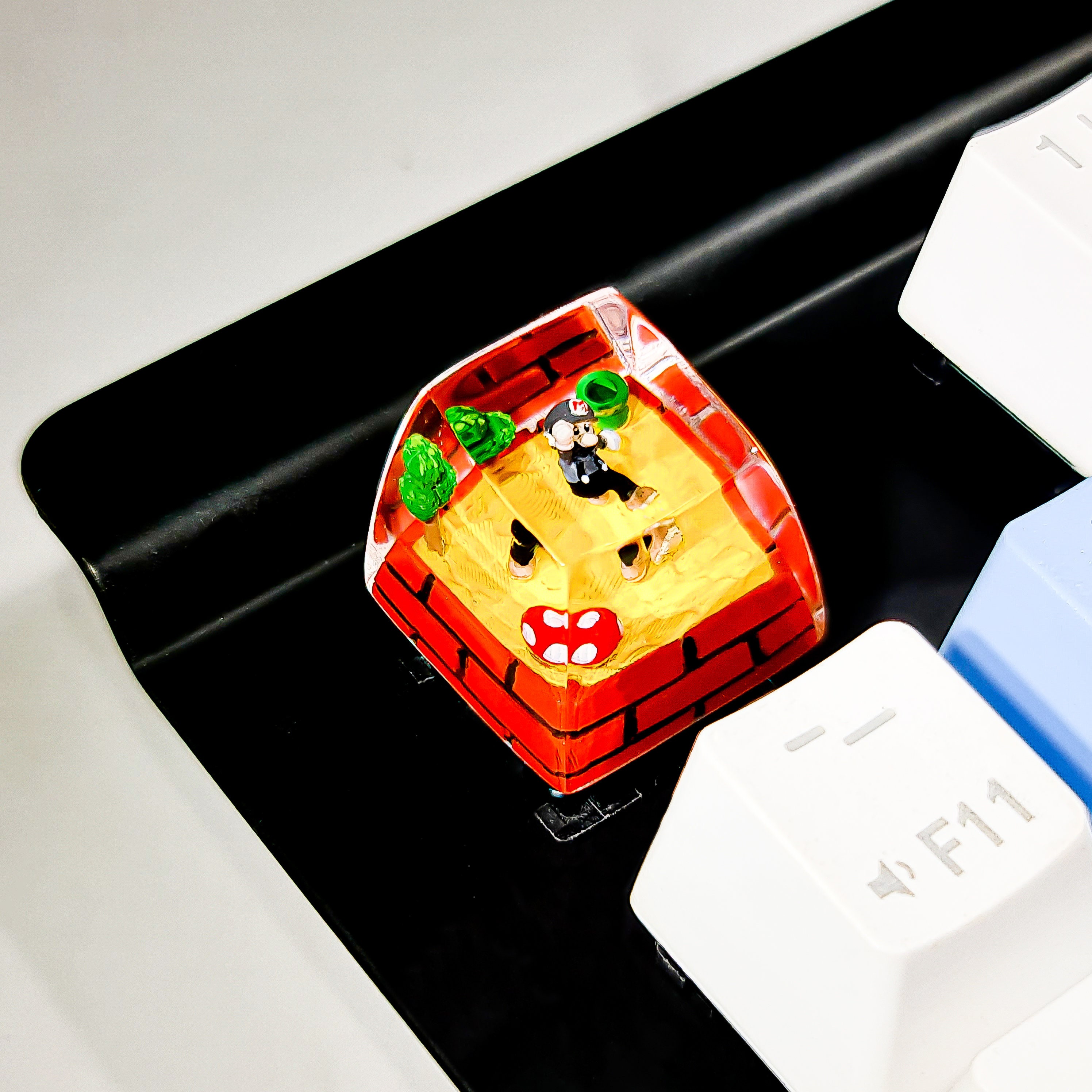 Game Artisan Keycap, ESC Resin Keycap, Resin Handmade Keycap, Anime ...