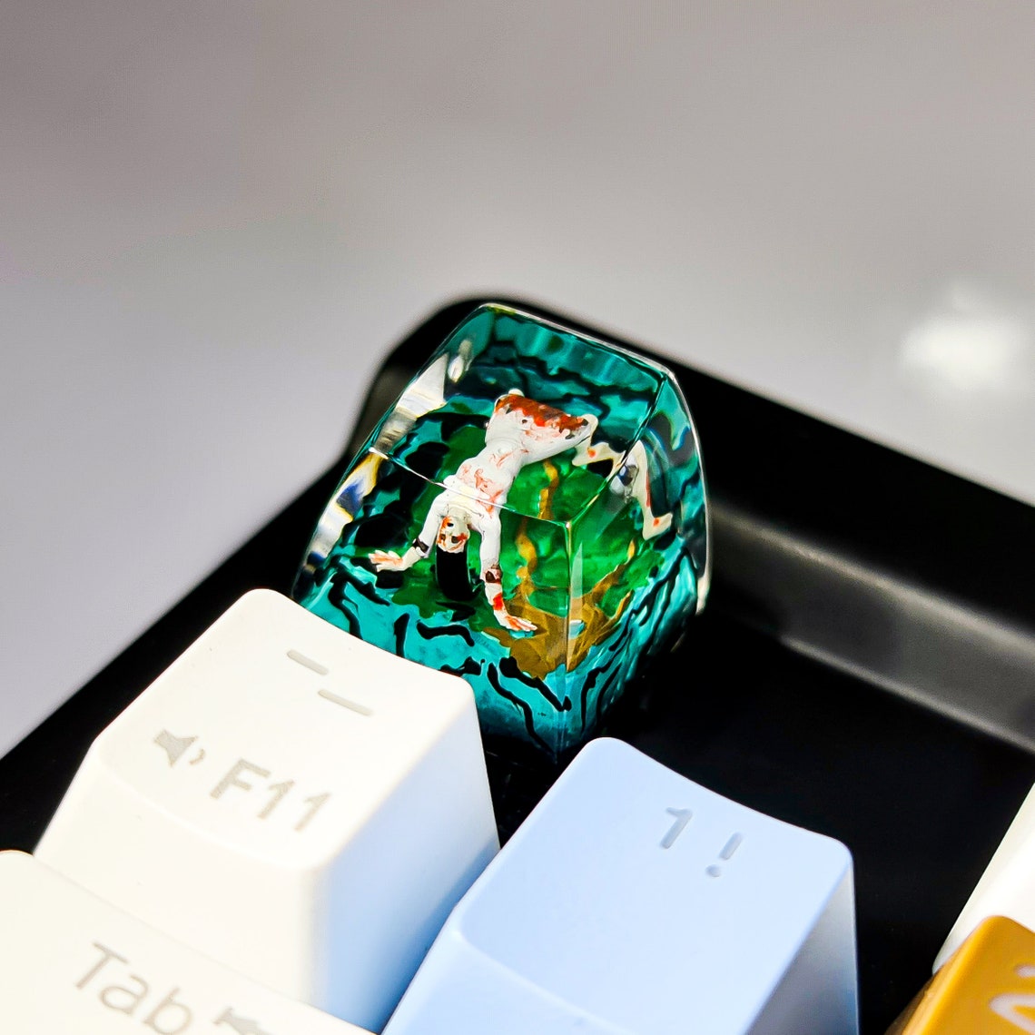 Female Ghost Keycap Halloween Keycaps Ghost Keycap Horror - Etsy