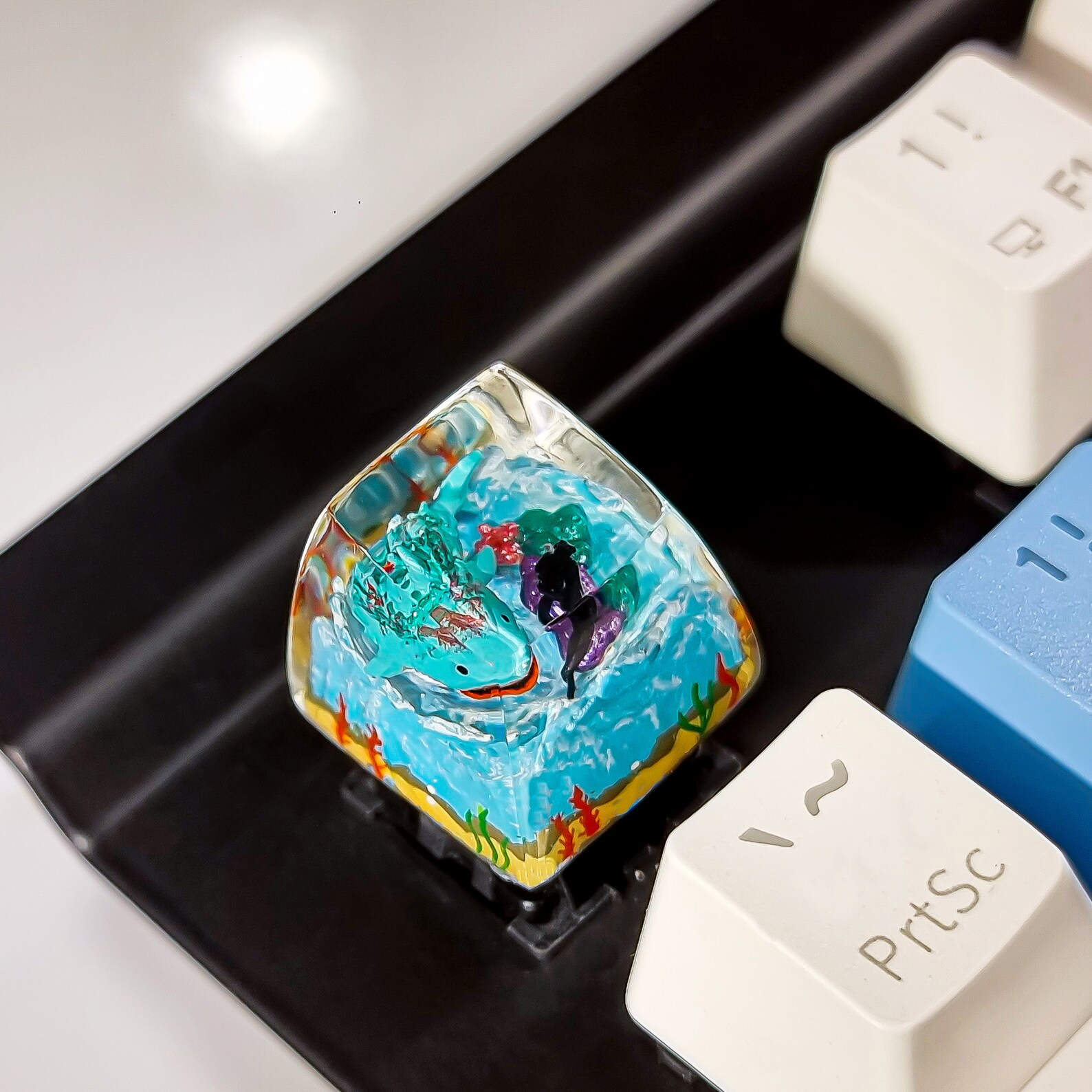 Megalodon Shark and Diver Keycap, Shark Keycap, Custom Keycap, Artisan ...