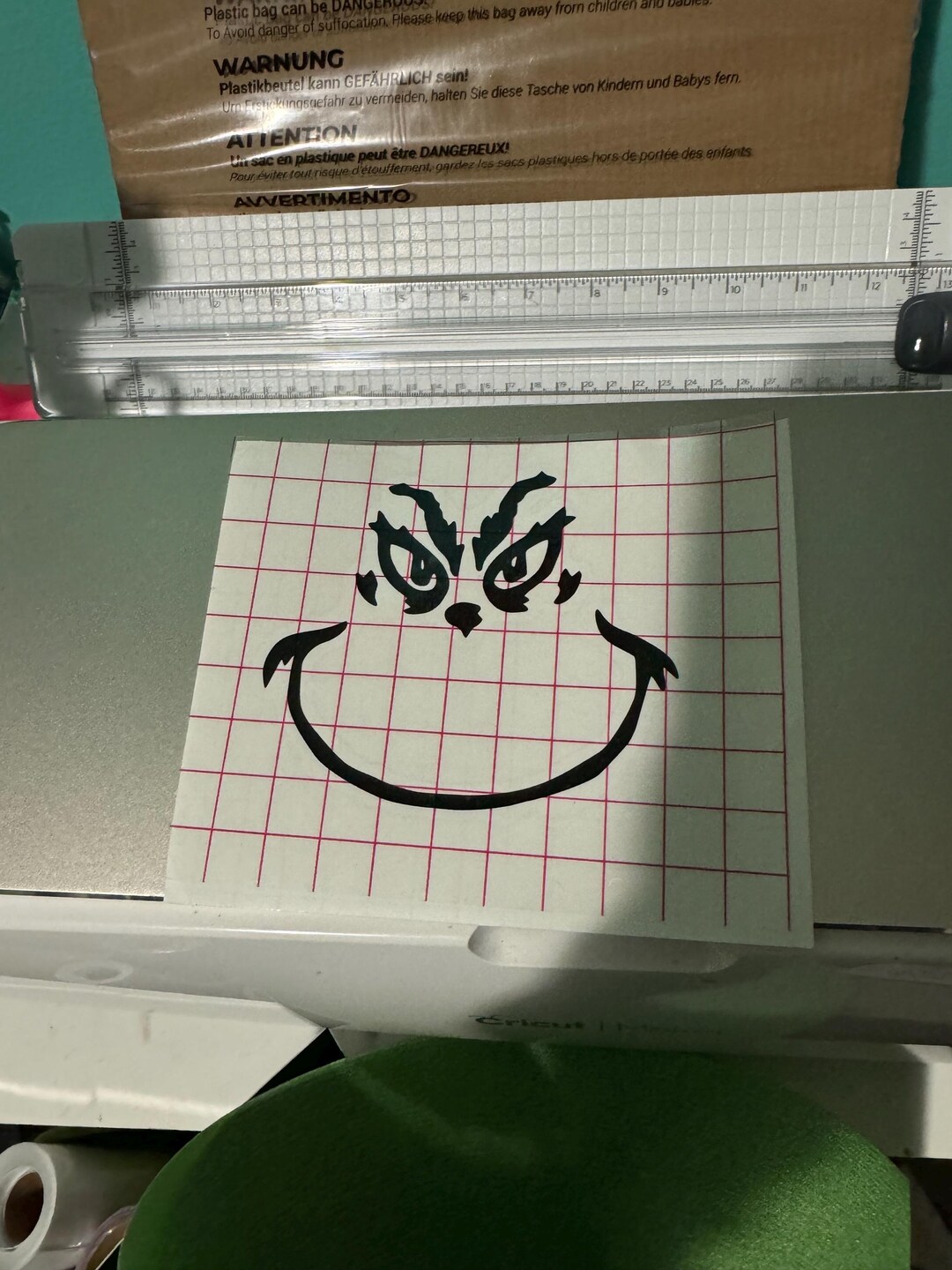 Grinch Decal Vinyl 4x4 - Etsy