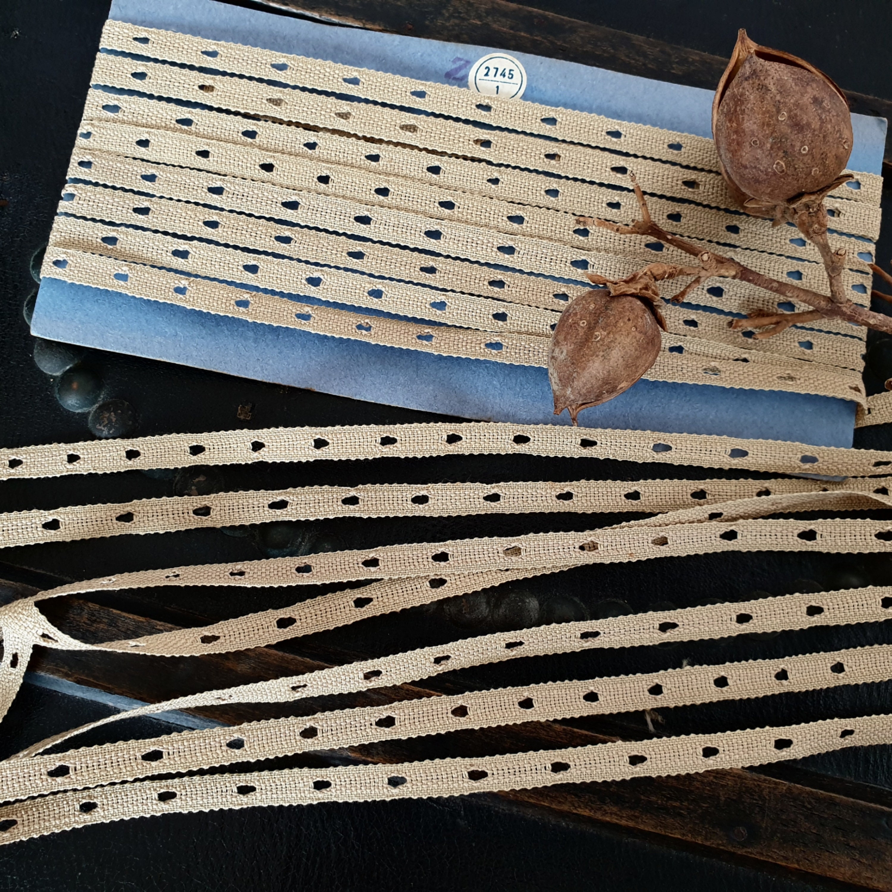 Lacet ancien fin lin beige soutenu vendu au mètre - Etsy 日本