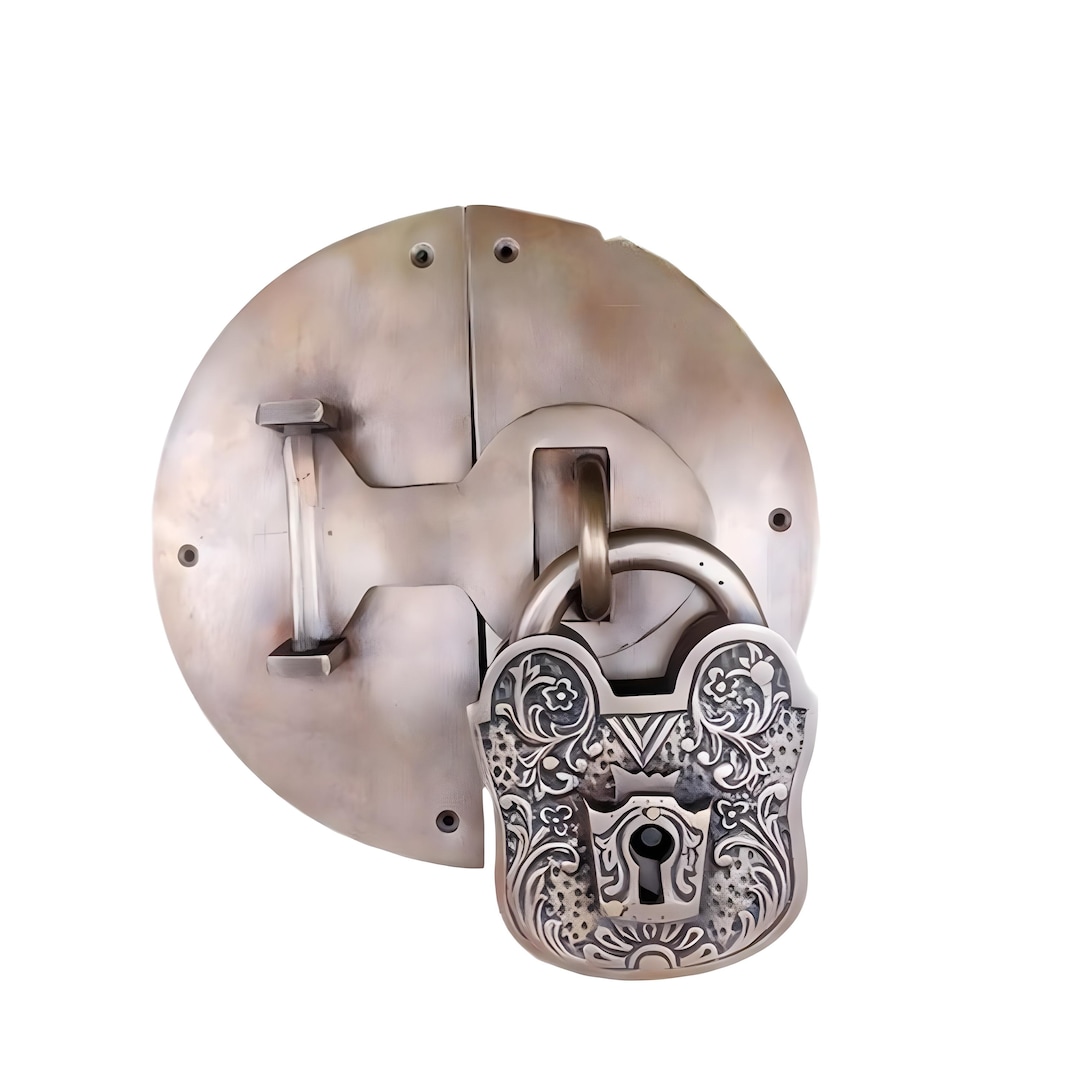 Antique Solid Brass Padlock. Vintage Classic Plain Simple Old PADLOCK ...