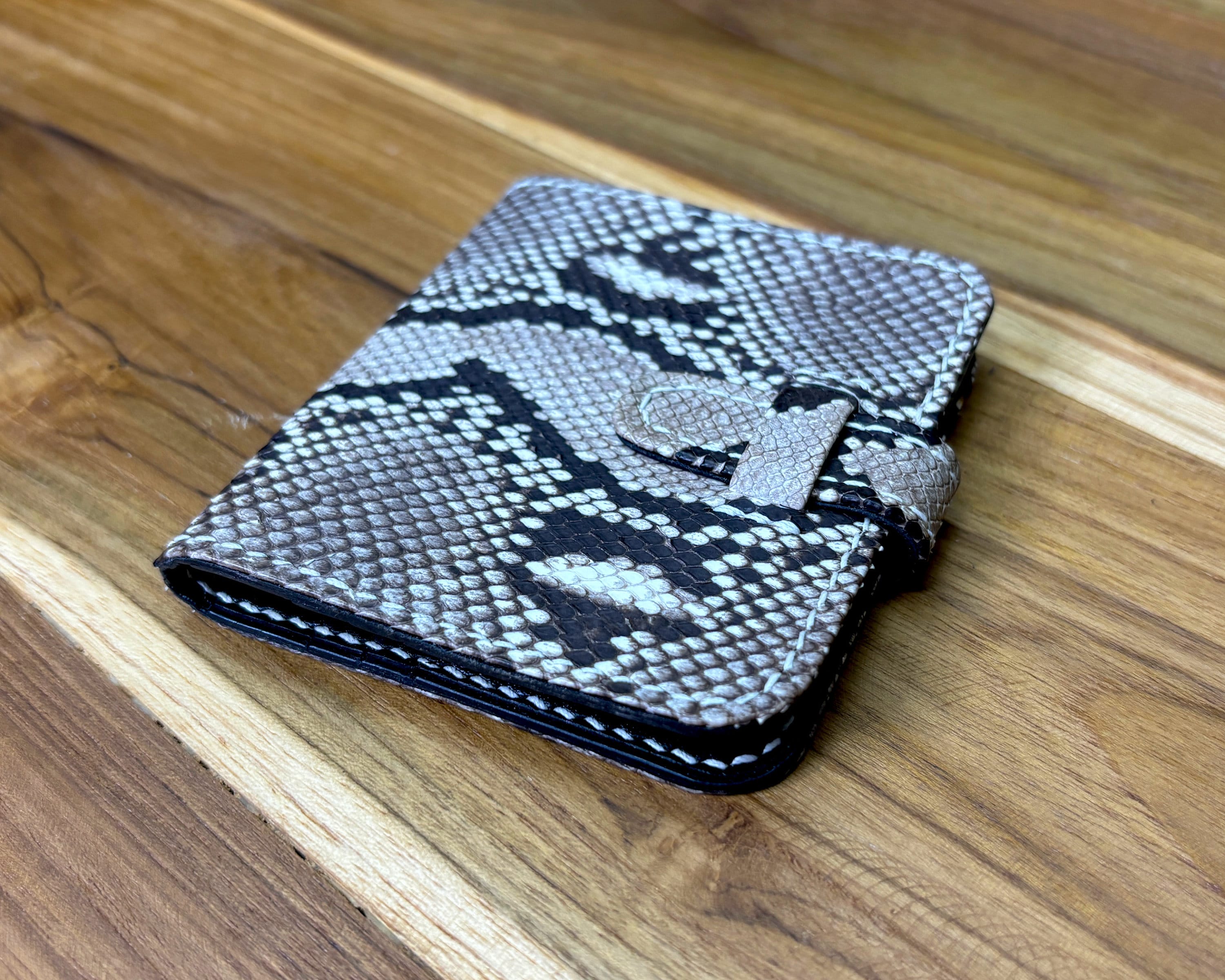 Clasp Bifold Wallet PDF Pattern / DIY Leather Template / Bifold Wallet ...