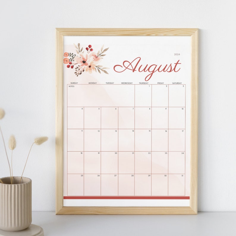 EDITABLE August 2024 Calendar, Beautiful Flowers, Minimalist Design ...