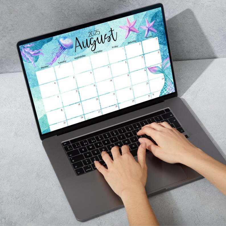 EDITABLE August 2025 Calendar, Beautiful Blue Sea, Starfish, Jellyfish ...