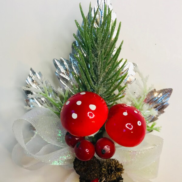 Christmas Corsage - Etsy