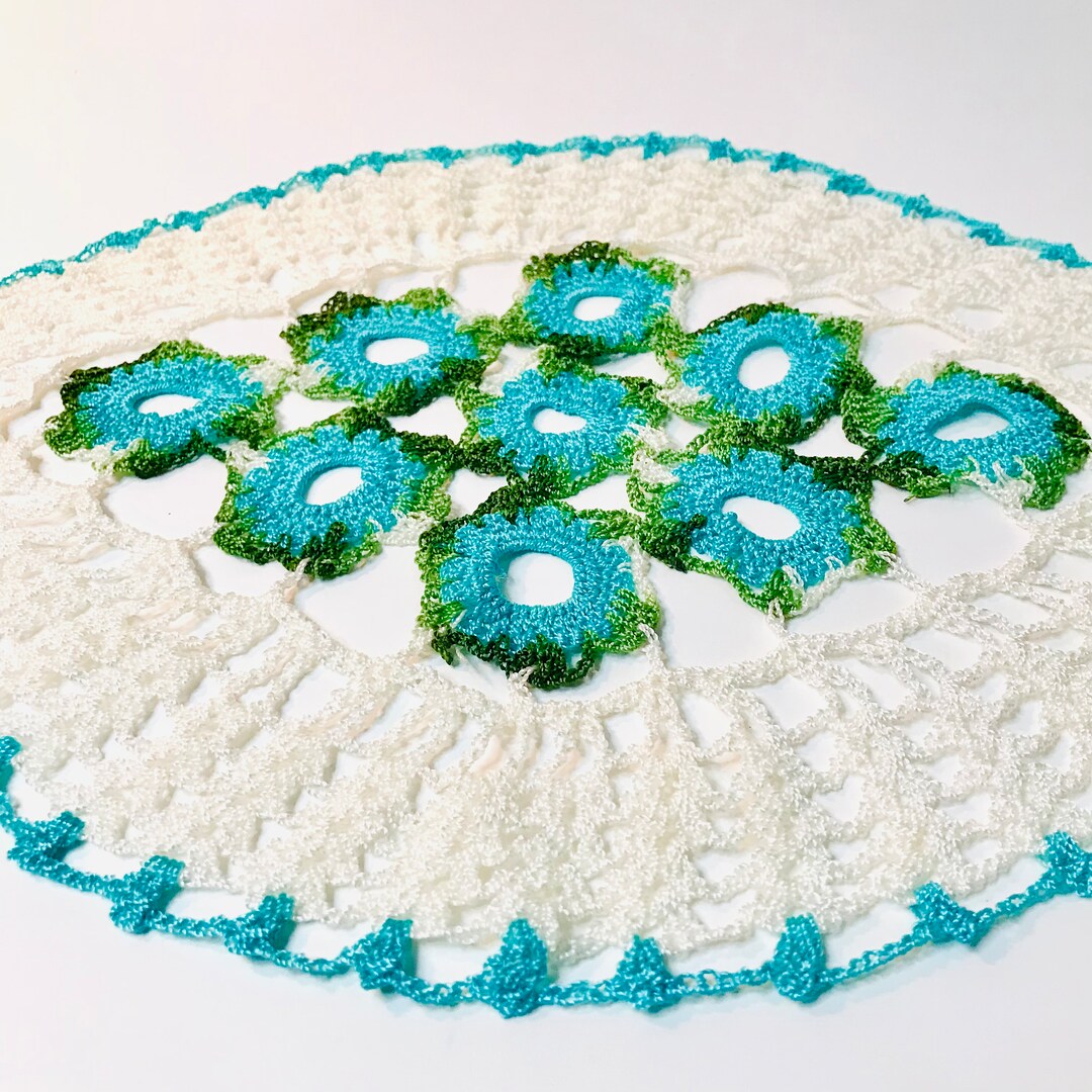 Vintage 1980s Nylon/cotton Handmade Crocheted Turquoise Flower Oval ...