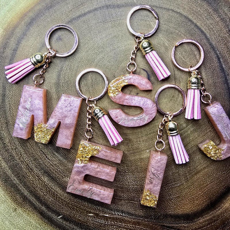 Resin Roses Keychain - Etsy