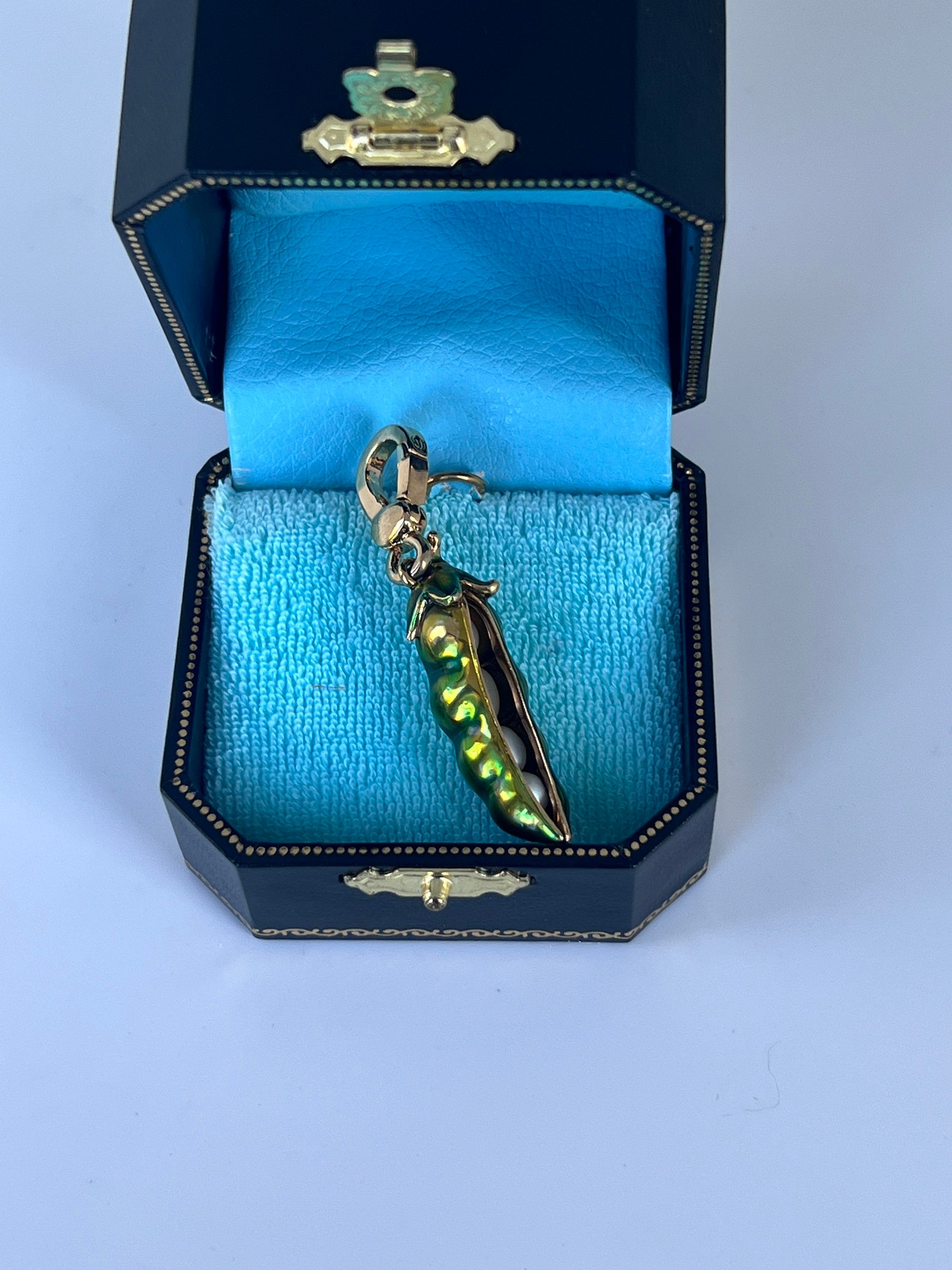 RARE! Juicy Couture Sweet Pea PEAPOD W/ PEARLS Bracelet Charm - Etsy