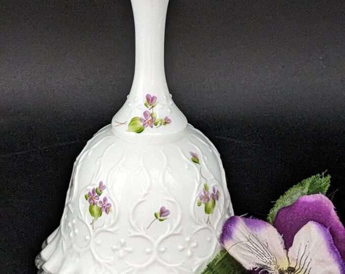 VTG Fenton Artist Signed Violets in the Snow Spanish Lace Glass Bell ...