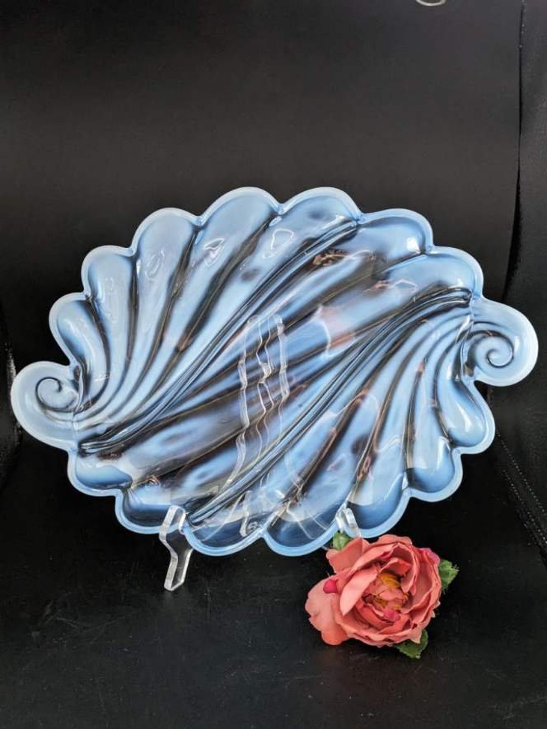 1930 Duncan Miller Sanibel Blue Opalescent Art Glass Shell Serving ...