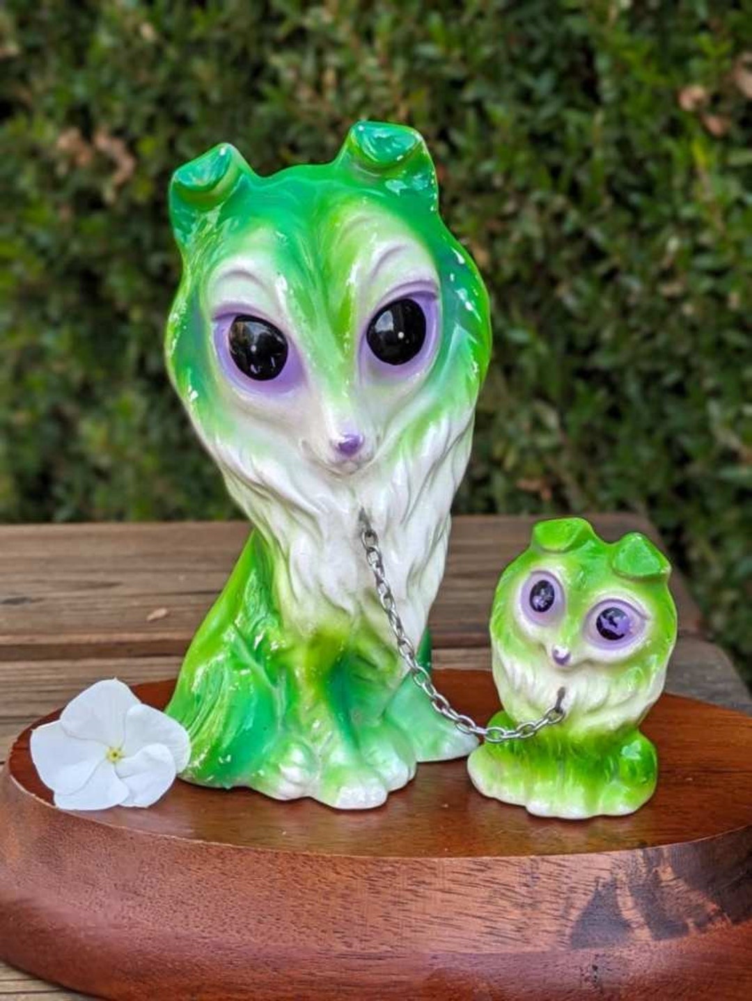 Vintage Kitschy Anthropomorphic Big Eyes Collie Mom & Pup on A Chain ...