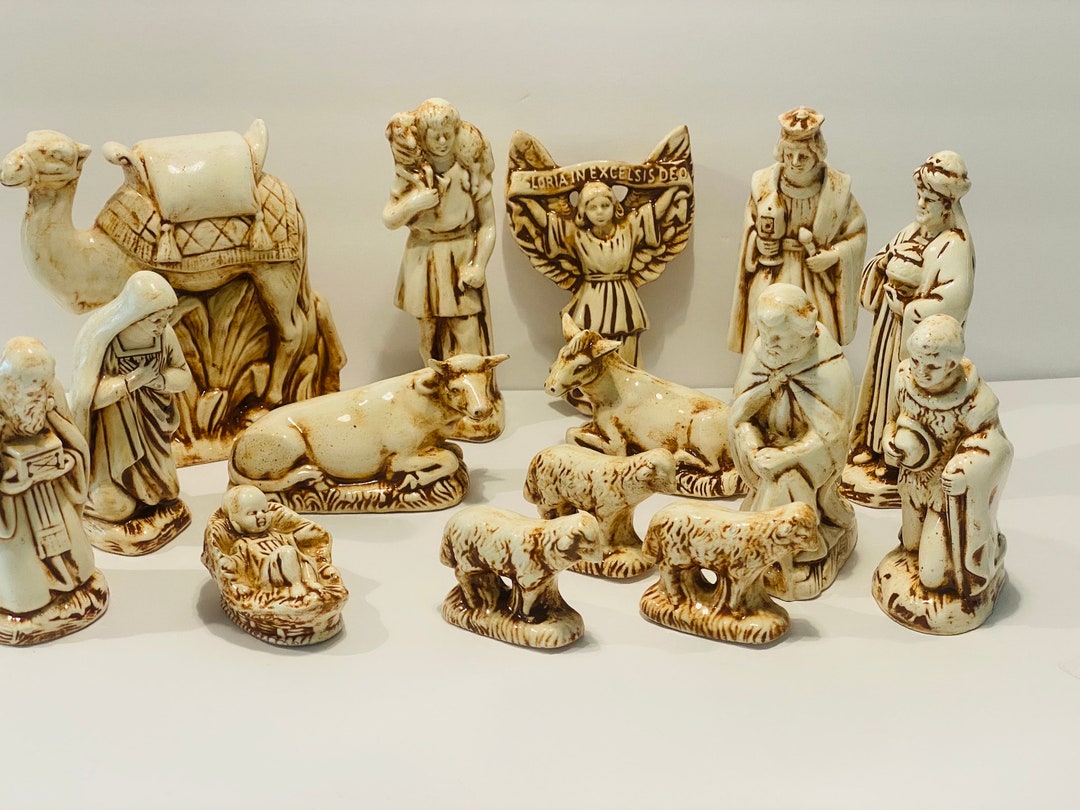 Vintage Holland Mold Set of 15 Nativity Porcelain Figurines - Etsy