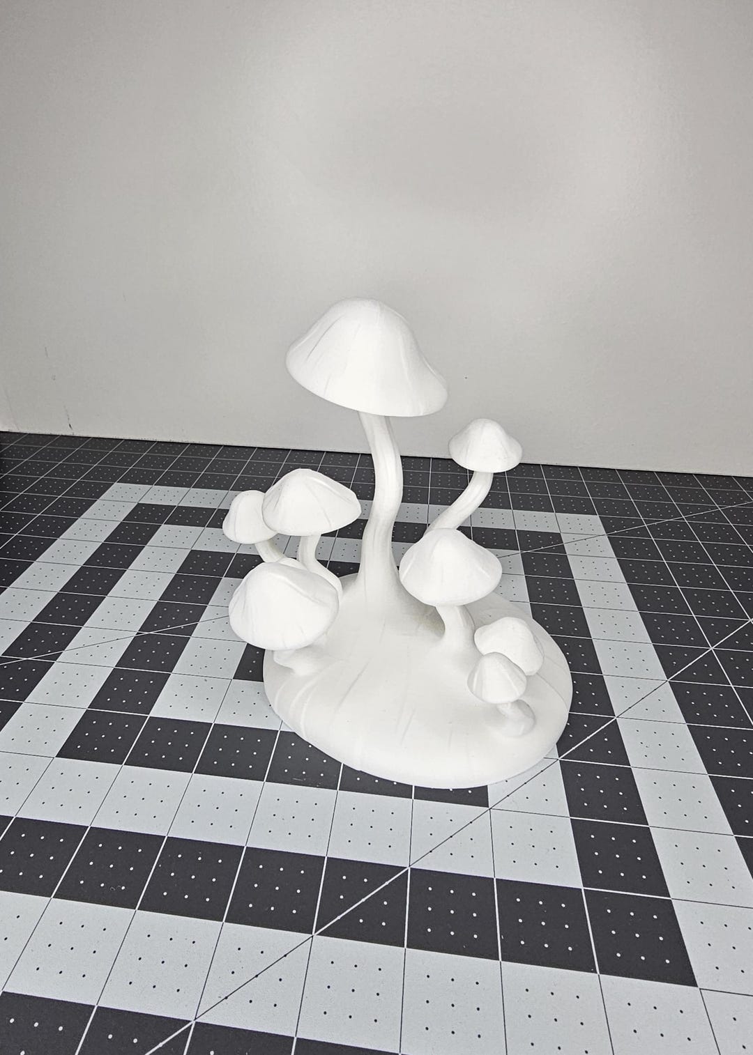 Spore Station Phone Holder Model Kit - Etsy