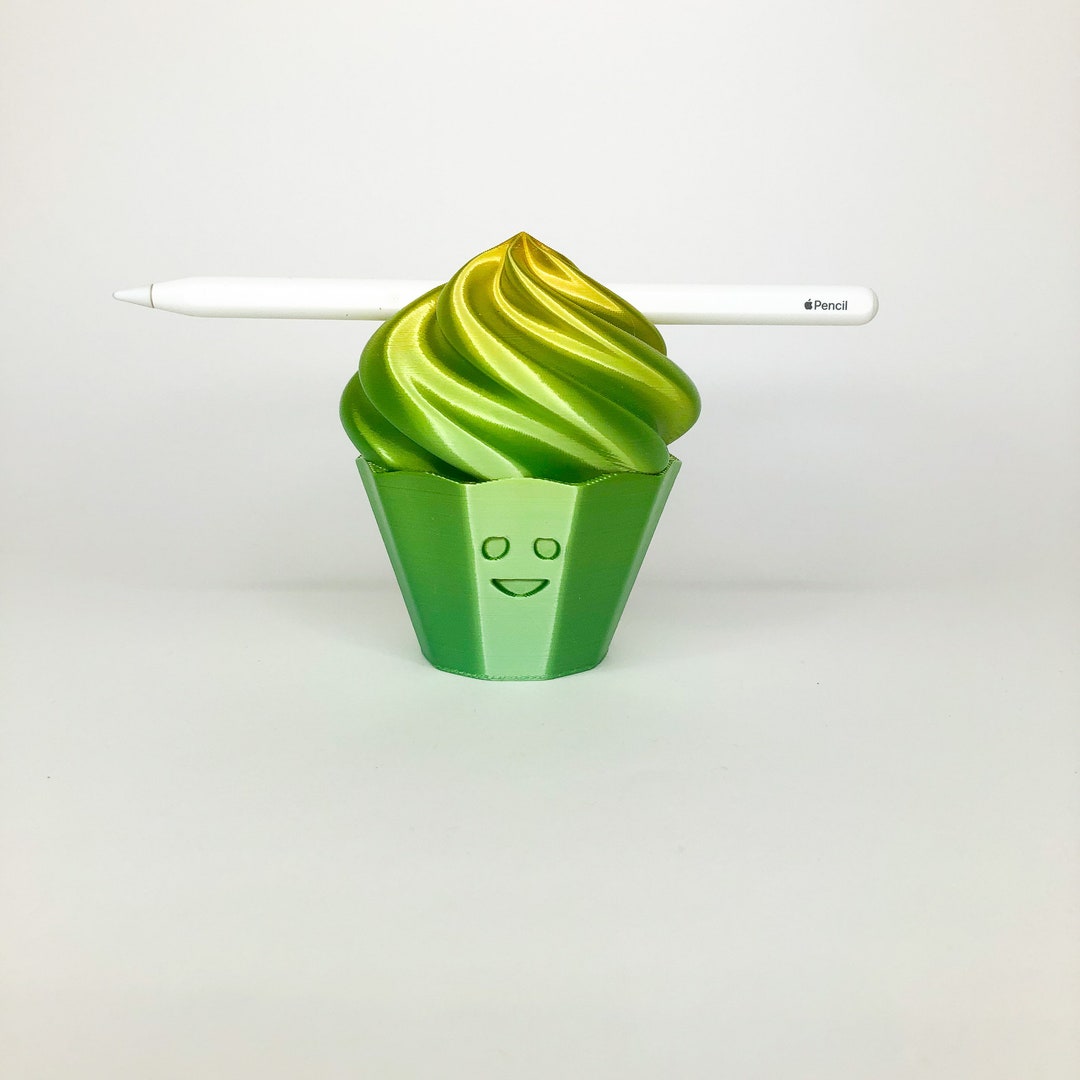 Swirlicious Cupcake Pen Holder - Etsy UK