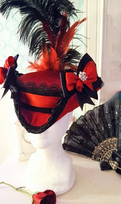 Marie Antoinette/ Rococo/late Baroque Style Ladies Tricorn Hat in Red ...