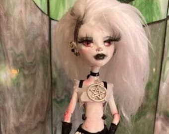 Loona Doll - Etsy