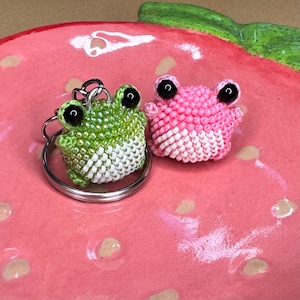 Bead Crochet Mini Frog Keychain With Different Color Options - Etsy