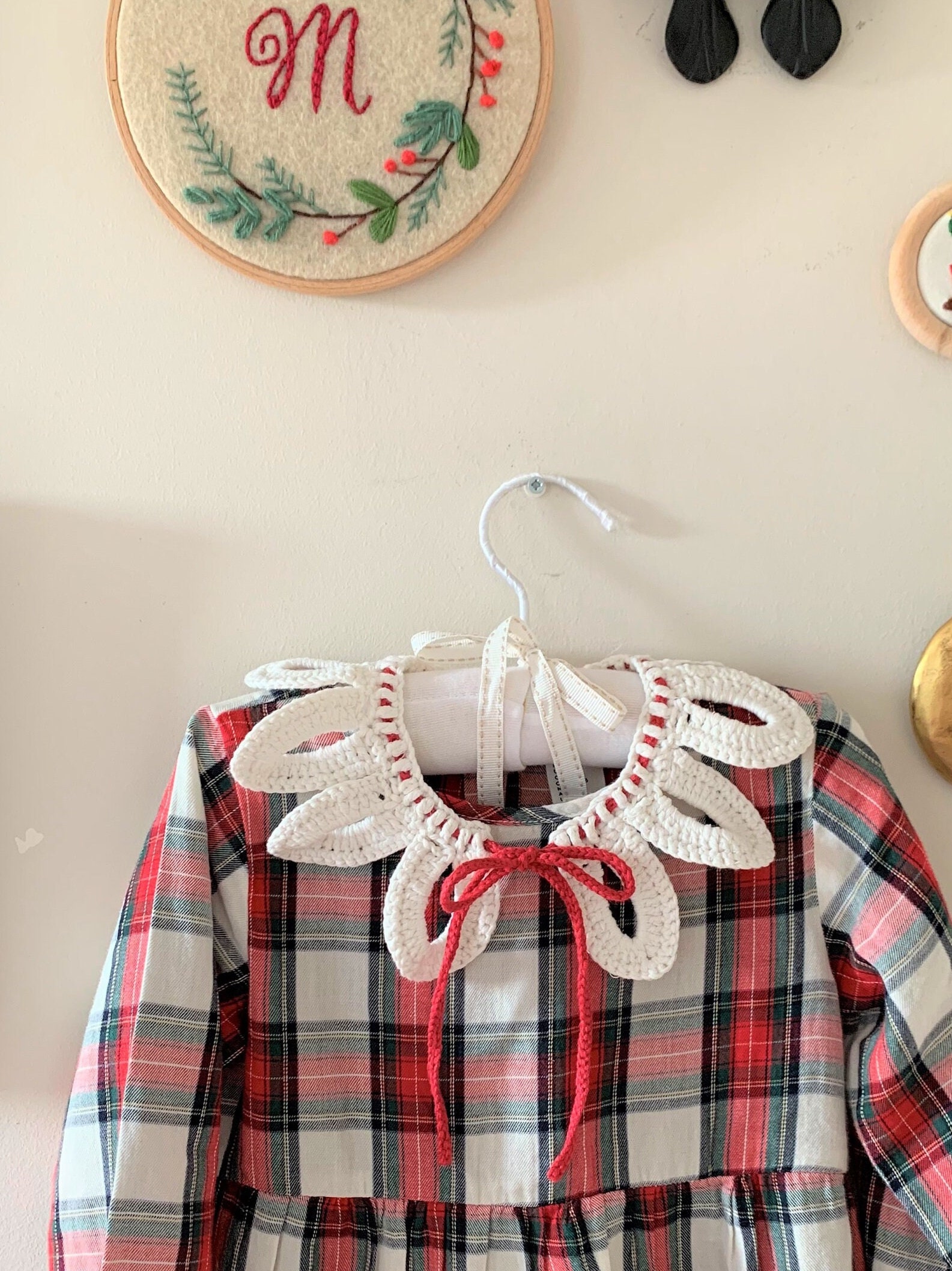 Crochet Baby Collar Crochet Pattern, Christmas Crochet Patterns ...