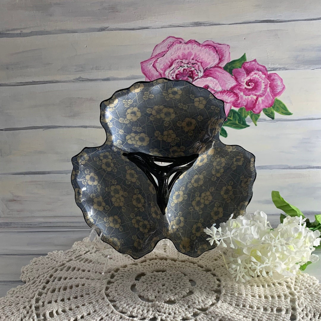 Beautiful Vintage Trefoil Dish, Blue With Cream Flowers, 3 Part Divided ...