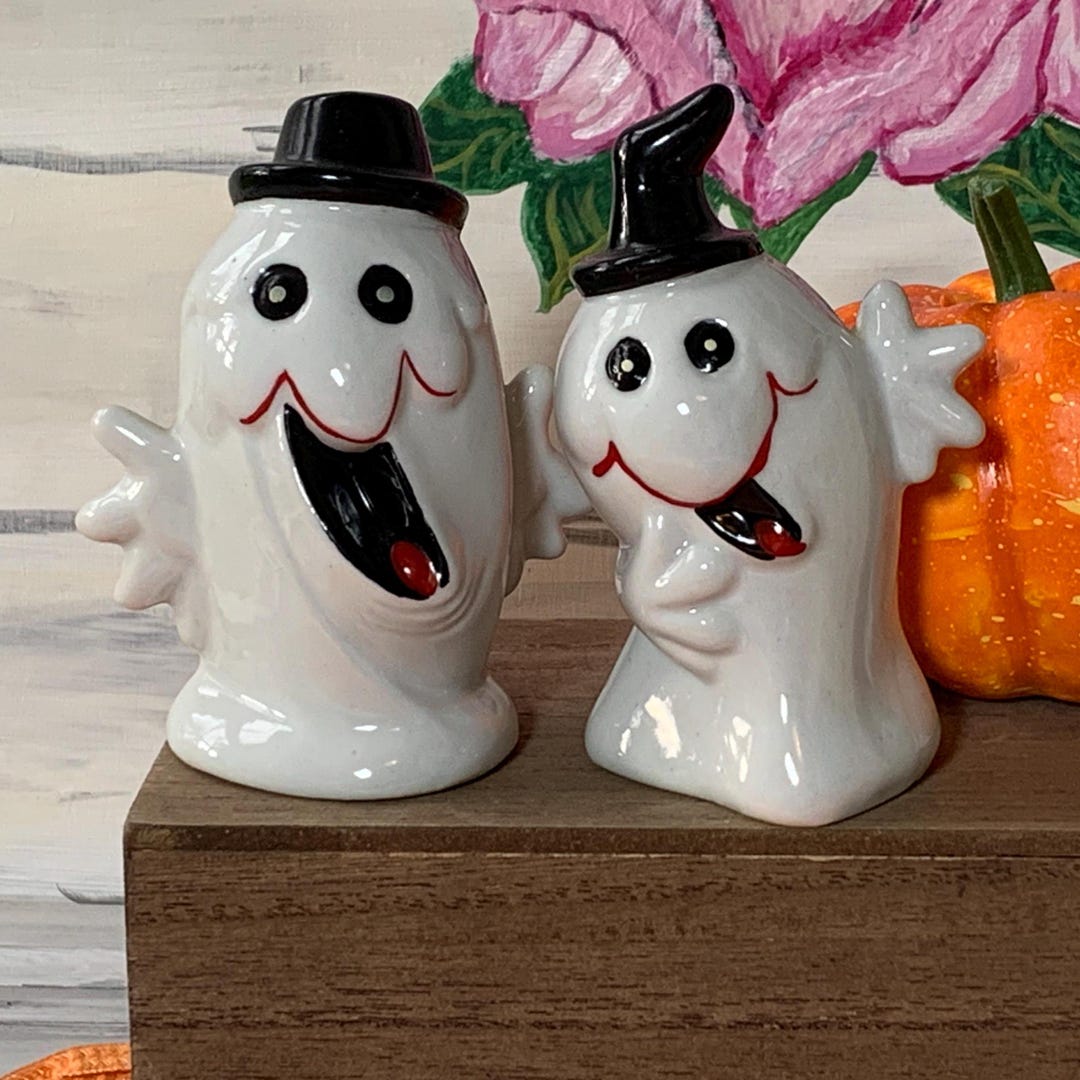 Vintage Halloween Ghost Salt and Pepper Shaker Set, Friendly Ceramic ...