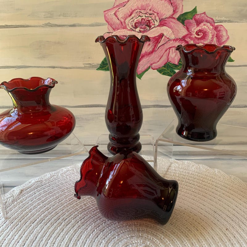 Ruby Red Vase - Etsy