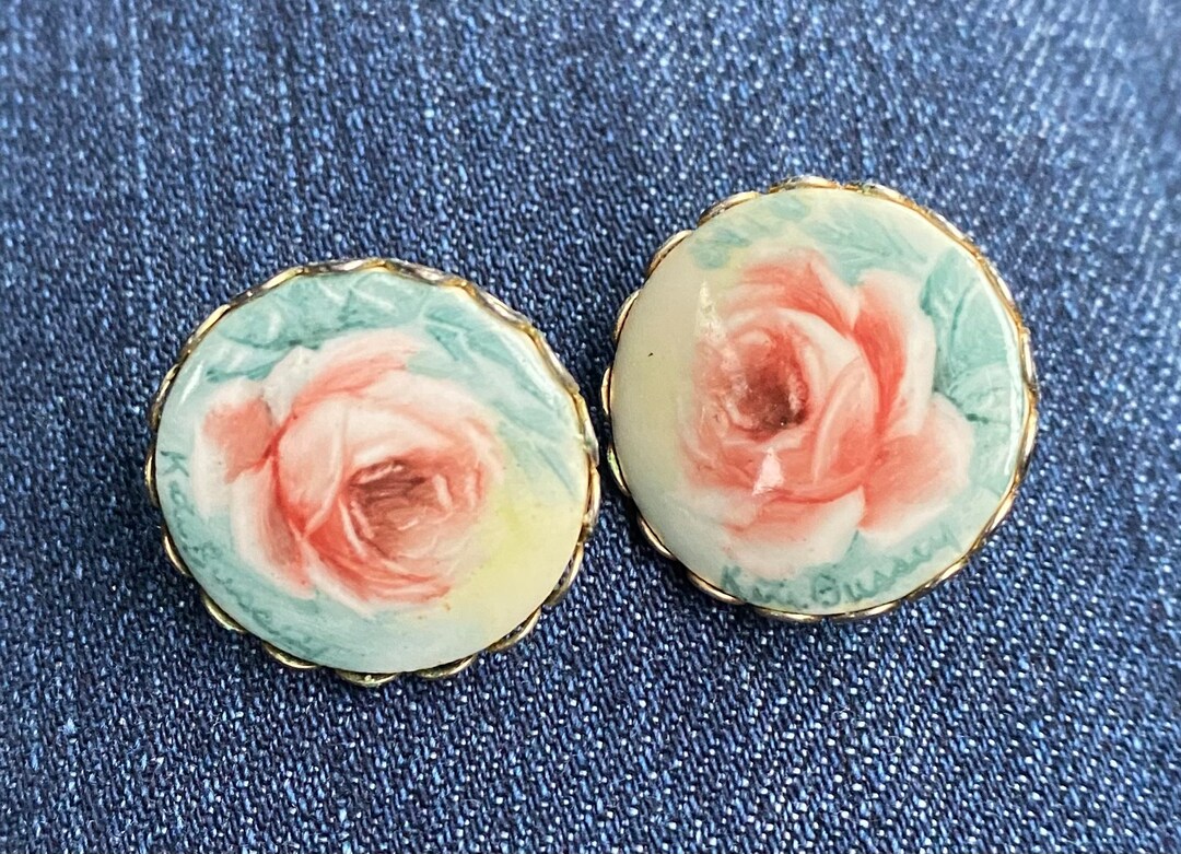 Vintage Hand Painted Pink Roses on Round Porcelain Disc Goldtoned Clip ...