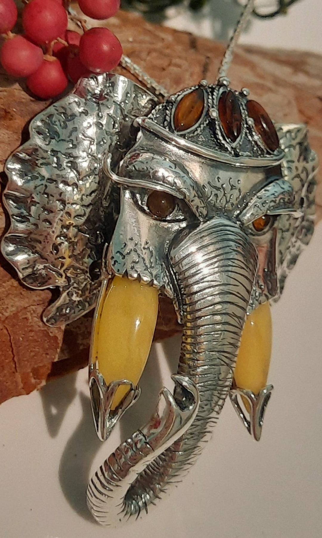 Stunning Large Amber Elephant Necklace - Etsy