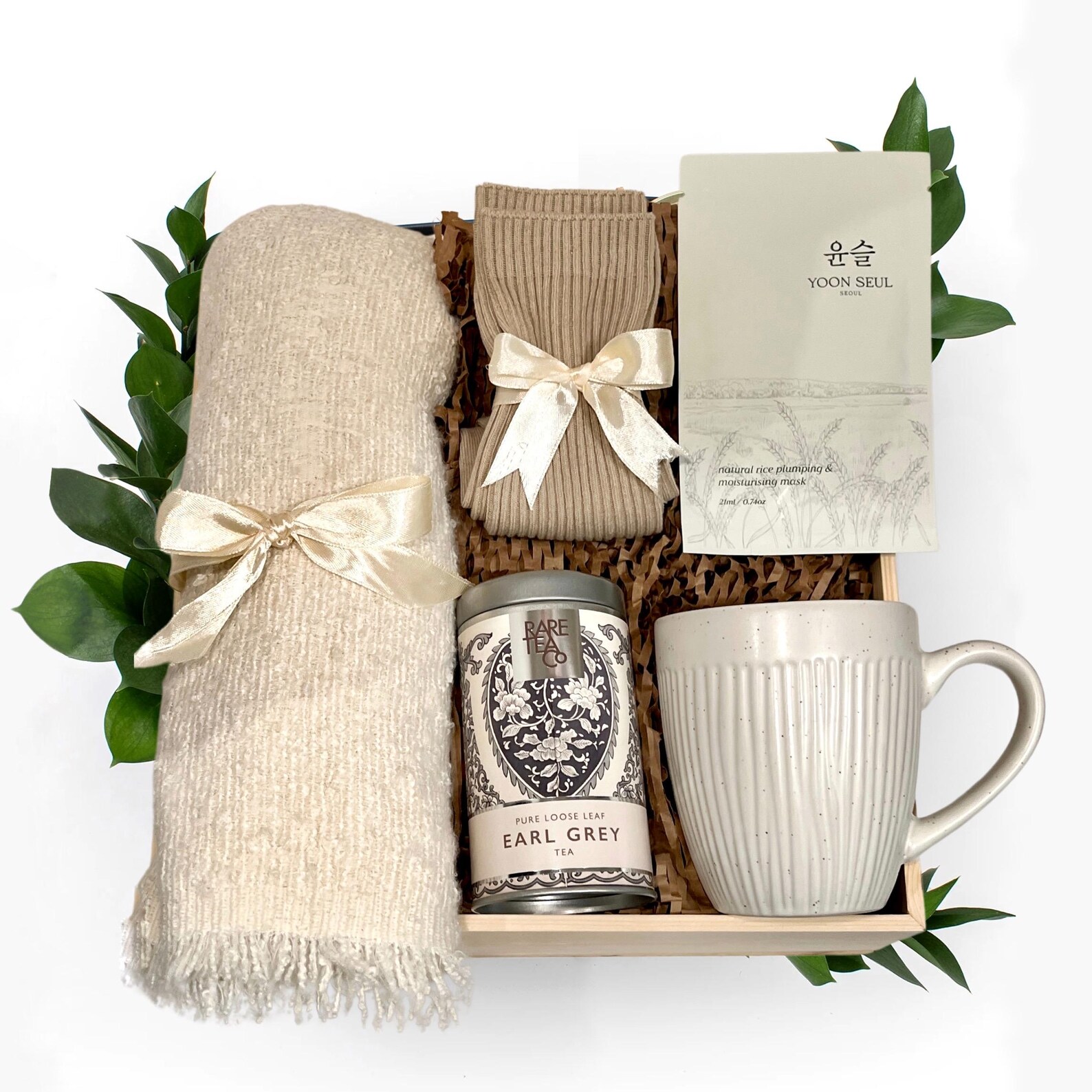 Essential Pamper Gift Set Cozy Wellness Gift With Housewarming Giftbox ...