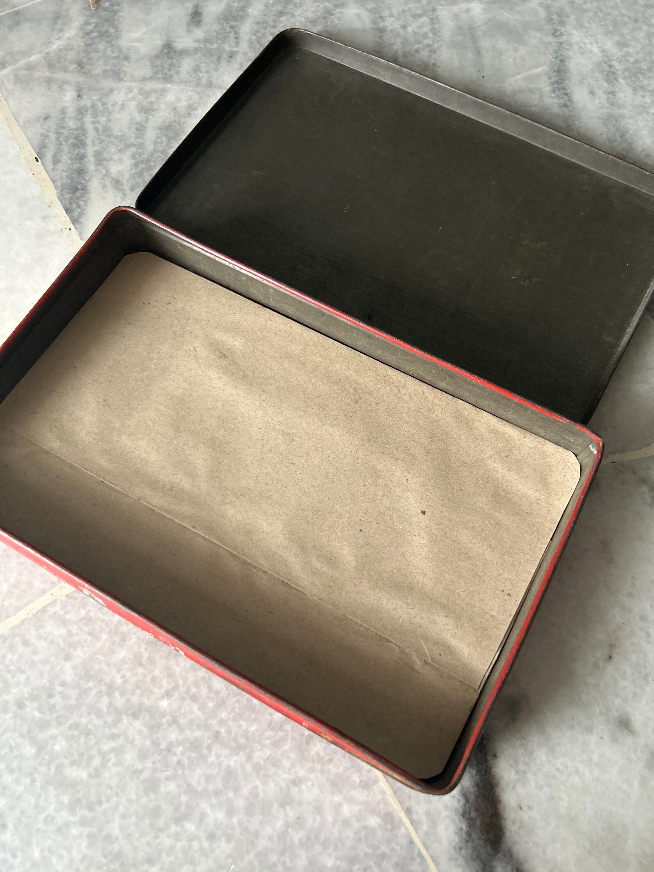 Lucky 1950 Vintage Chocolate Tin Box // Rare Vintage Unit - Etsy