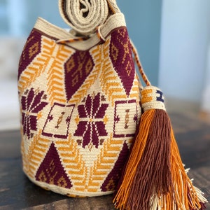 MEDIUM BUCKET BAG | Autumn Colors Wayuu Bag | Brown One Thread Wayuu ...