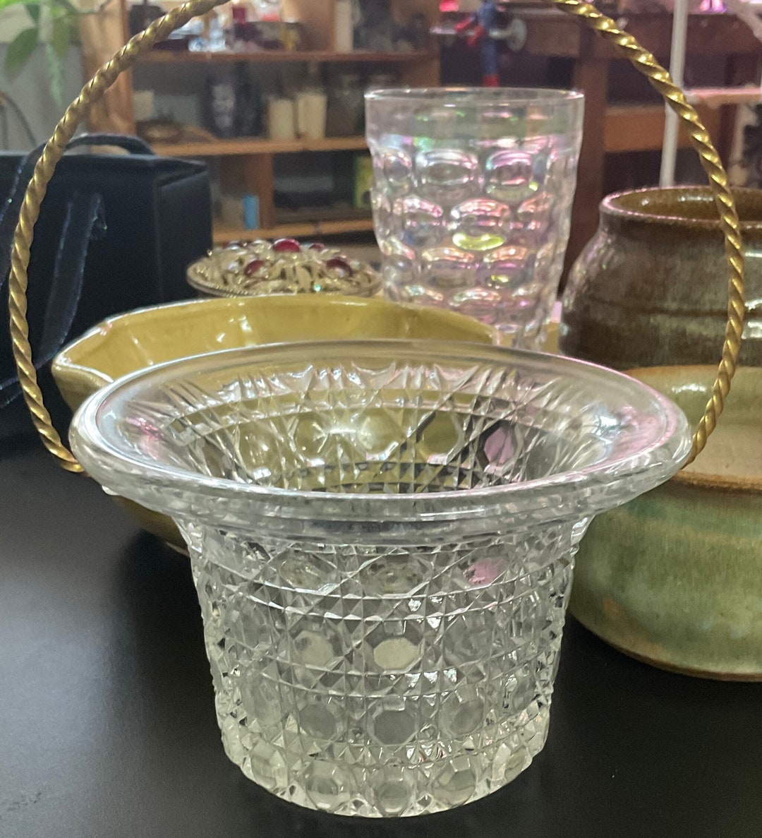 Vintage Avon Basket Daisy and Buttons Clear Glass Basket. - Etsy