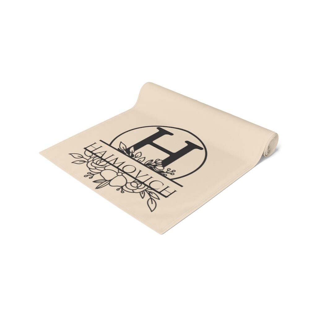 Personalized Family Name Sign Table Runner / This is Us Sign - Etsy