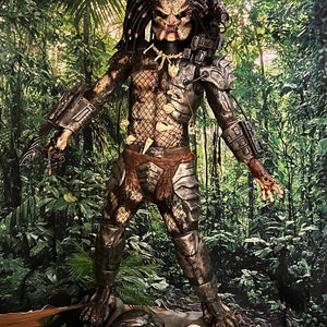 Predator Statue Display, Full Size - Etsy Canada